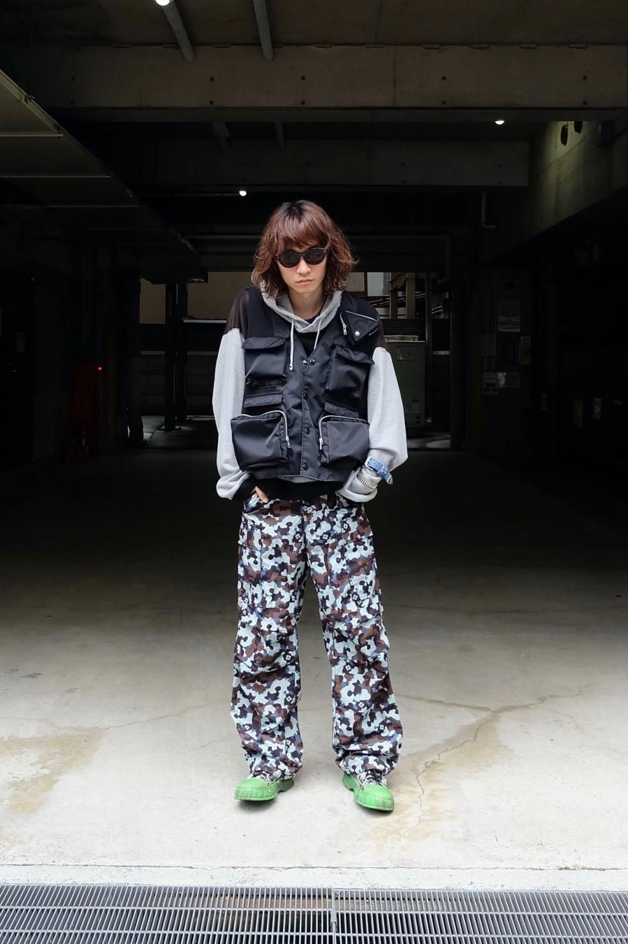 SUGARHILL(シュガーヒル)のFLOWER CAMO CARGO TROUSERS BLUE SUGARHILL(シュガーヒル)のFLOWER CAMO CARGO TROUSERS BLUE